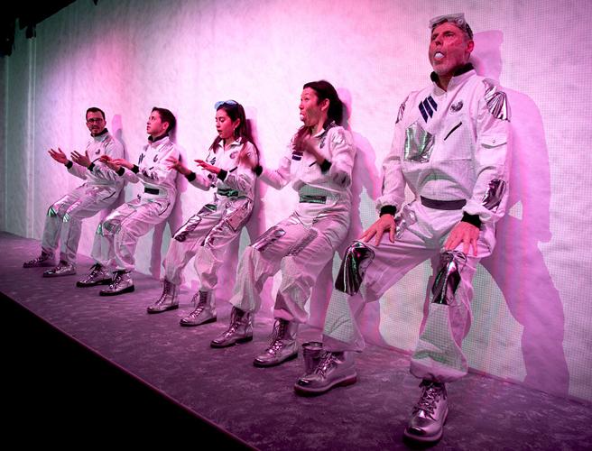 The Dark Side of the Moon, With Ping-Pong Balls | Archives | sfweekly.com