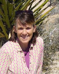 Weekly Ink: She's Got a Thing For Fleur de Lys | Archives | sfweekly.com