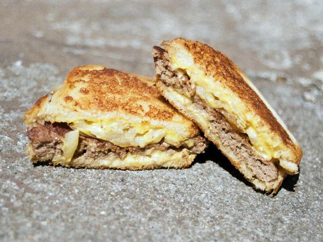 Go Eat This Now: Whiz Burgers Drive-In | Dining | sfweekly.com