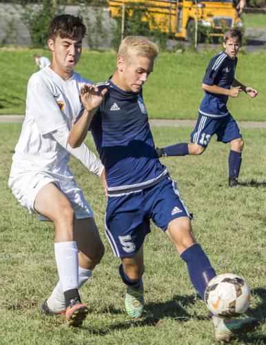 Roundup: Slippery Rock, GC, Sharpsville, WM cross country teams earn ...