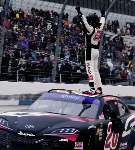 Truex goes back-to-back at Dover for 2nd career NASCAR victory | Sports ...