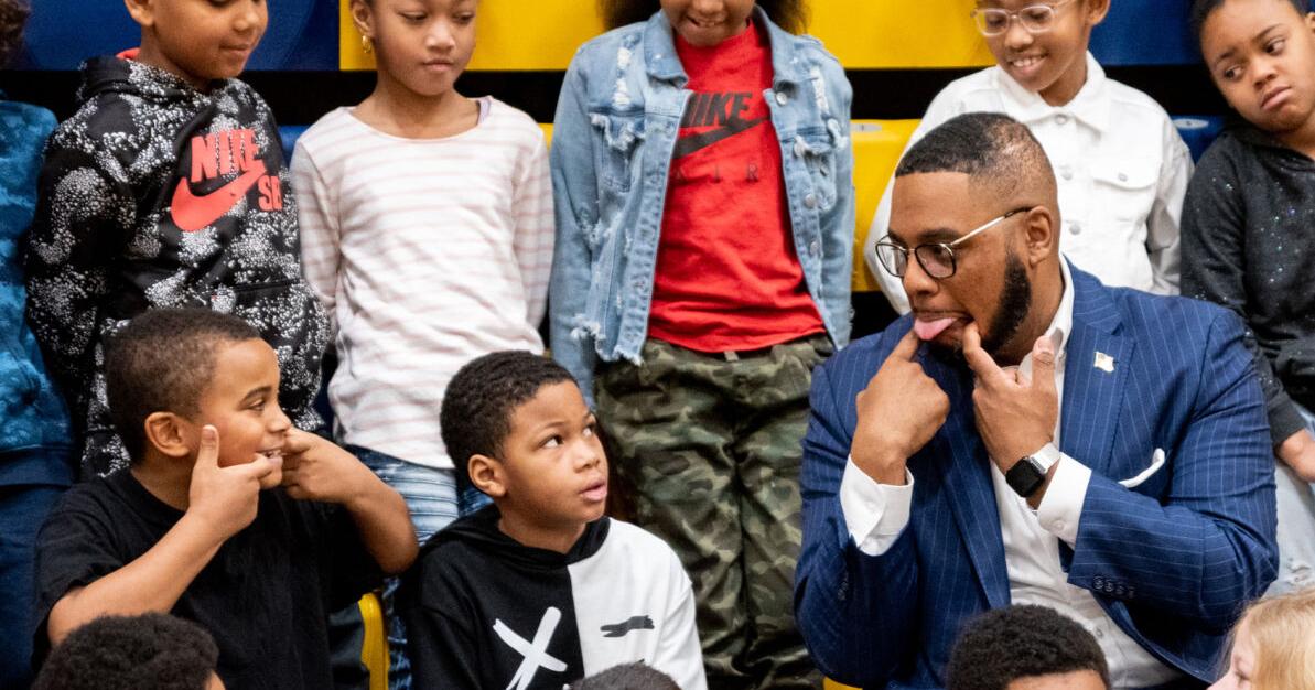 'You look like me'; Lt. governor challenges Farrell youngsters to make ...