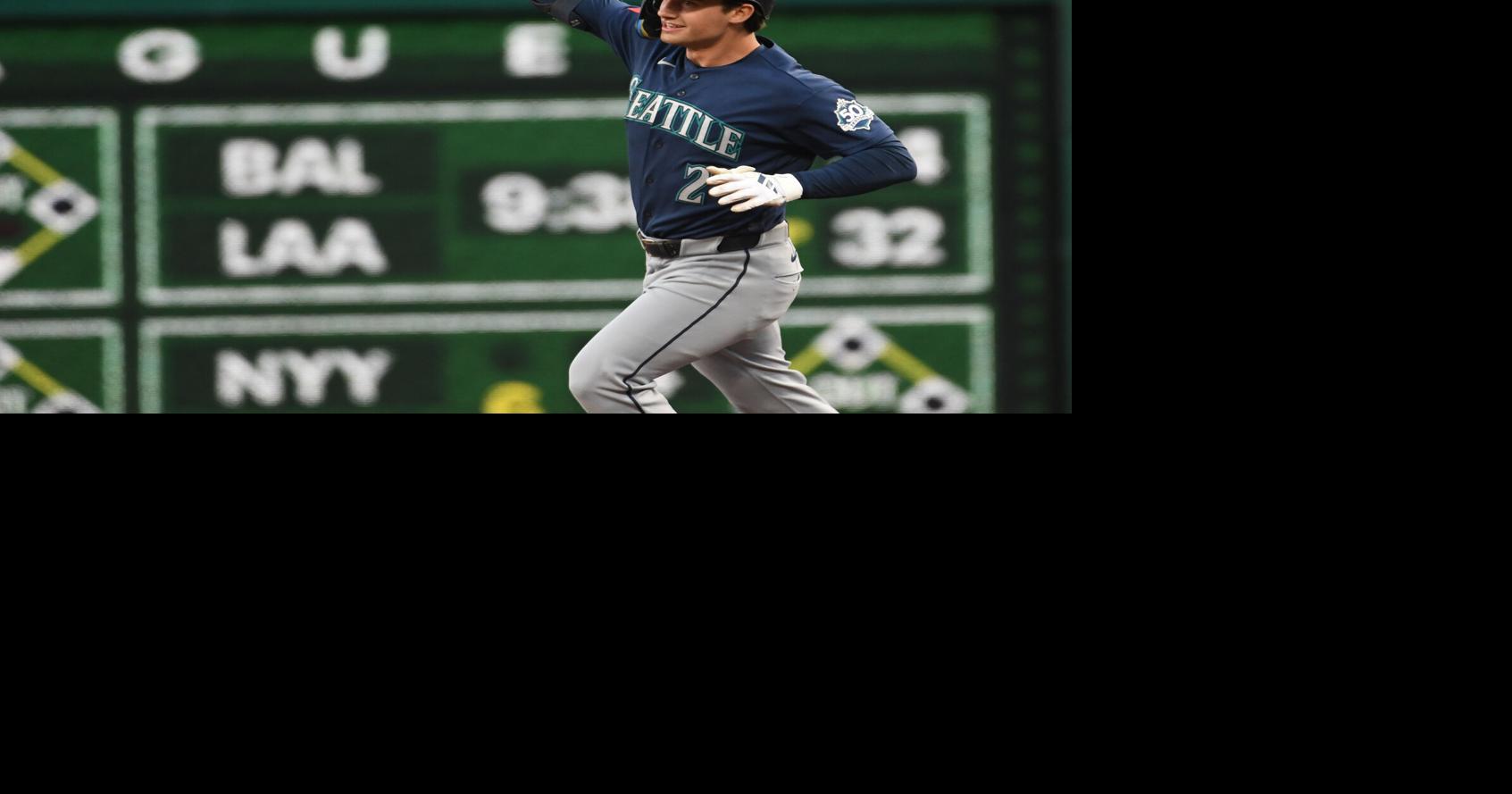 Cole Young slugs two-run homer in the seventh in Mariners' 3-2 win over ...