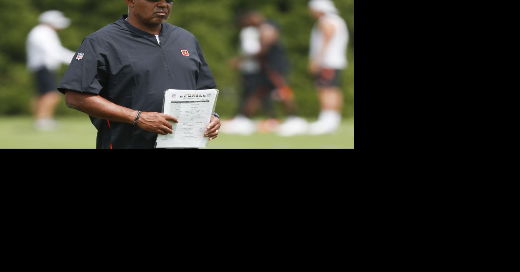 Bengals' Lewis on 16th try for playoff win | Sports | sharonherald.com