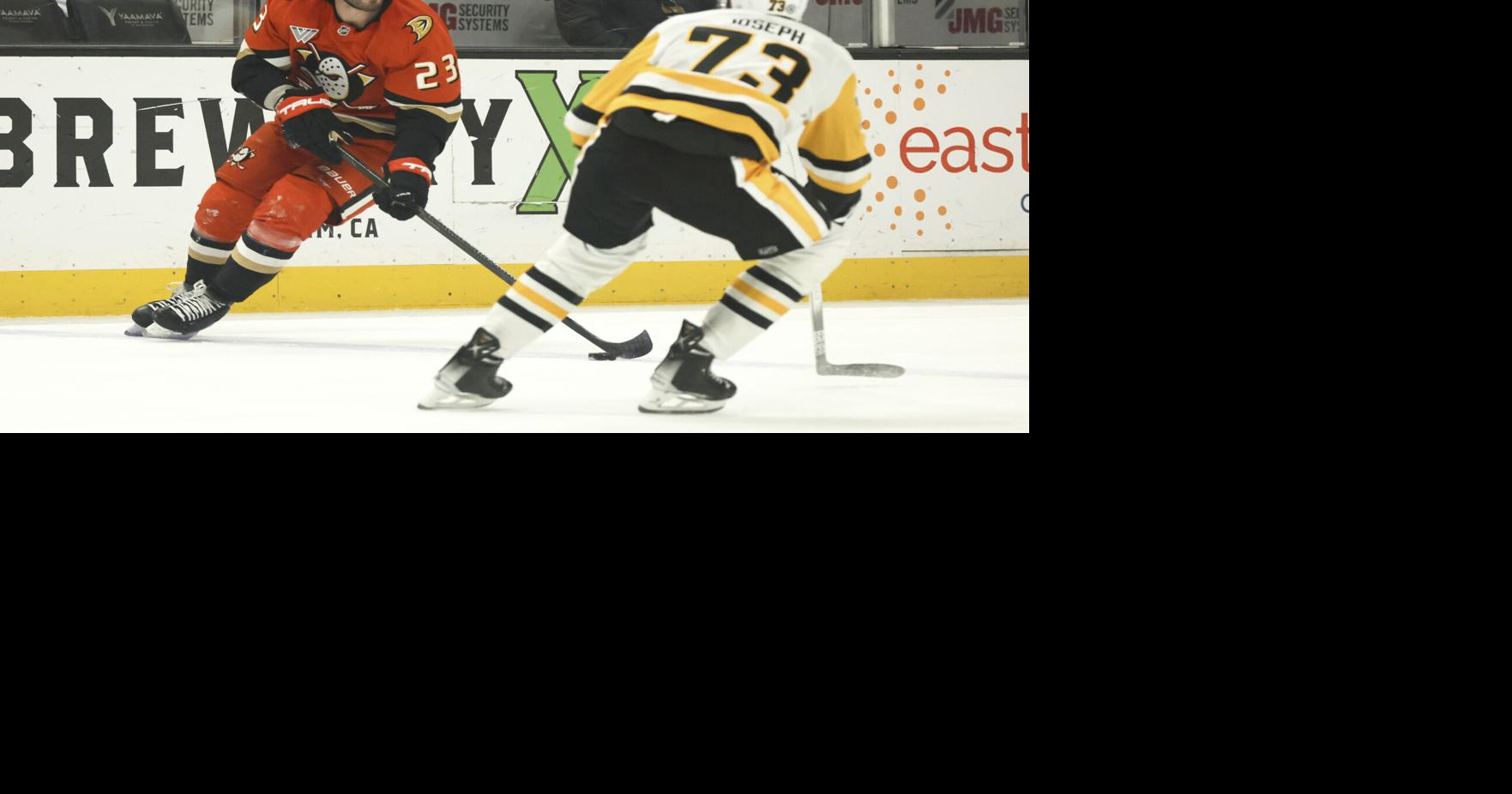 McTavish, Killorn each score twice to lead the Ducks to 5-1 win over ...