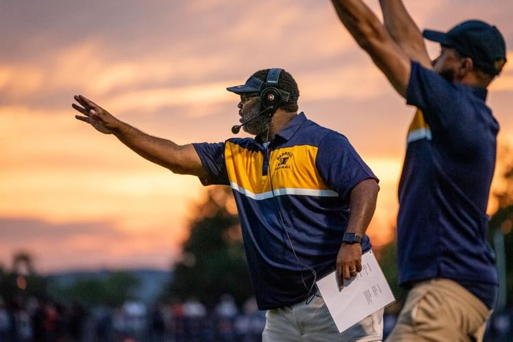 Farrell falls to Ursuline, opens Pegues Sports Complex | Endzone ...