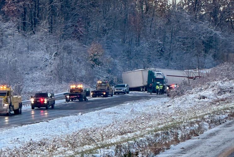 Police: Winter conditions contributed to crash | News | sharonherald.com