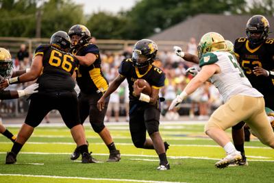 Farrell cruises past Seneca to advance to 8th straight District 10 ...