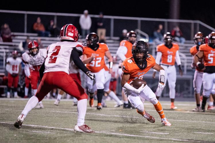 Another defensive effort leads Sharon past Fairview in D-10 ...