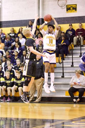 Roundup: Devils, Sailors, Steelers, Tigers advance to D-10 semifinals ...