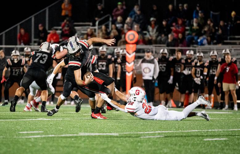 Grove City College takes down Carnegie Mellon 21-14 to remain ...