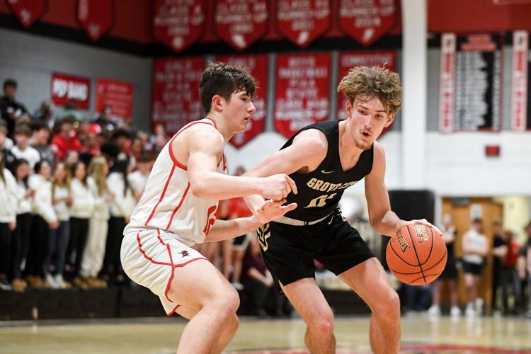 Grove City holds on to beat Hickory for Kwolek's 100th career win ...