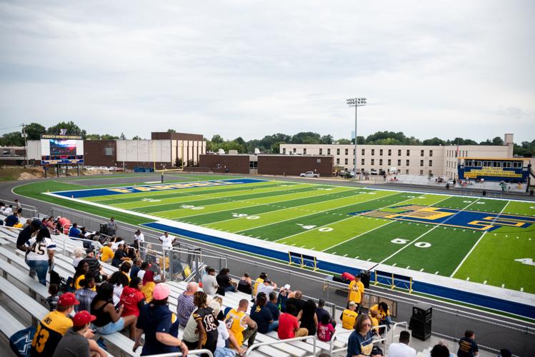 Farrell falls to Ursuline, opens Pegues Sports Complex | Endzone ...