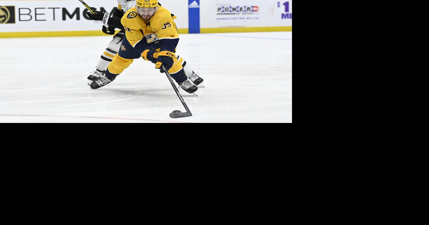 Zucker's late goal leads Penguins over Predators, 3-1 | Sports ...