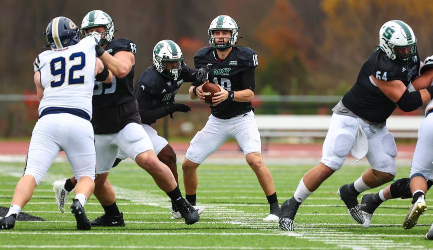 No. 6 Slippery Rock downs Clarion, 42-14, to win 5th straight PSAC West ...