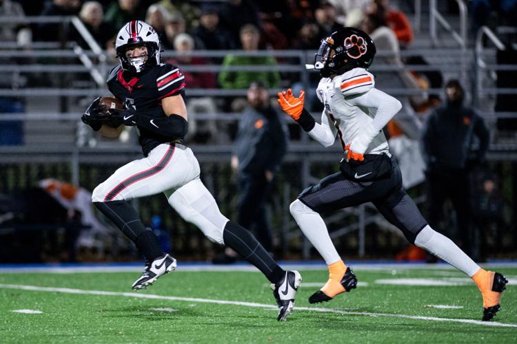 Kanan's game-winning field goal with 28 seconds left lifts Sharon past ...