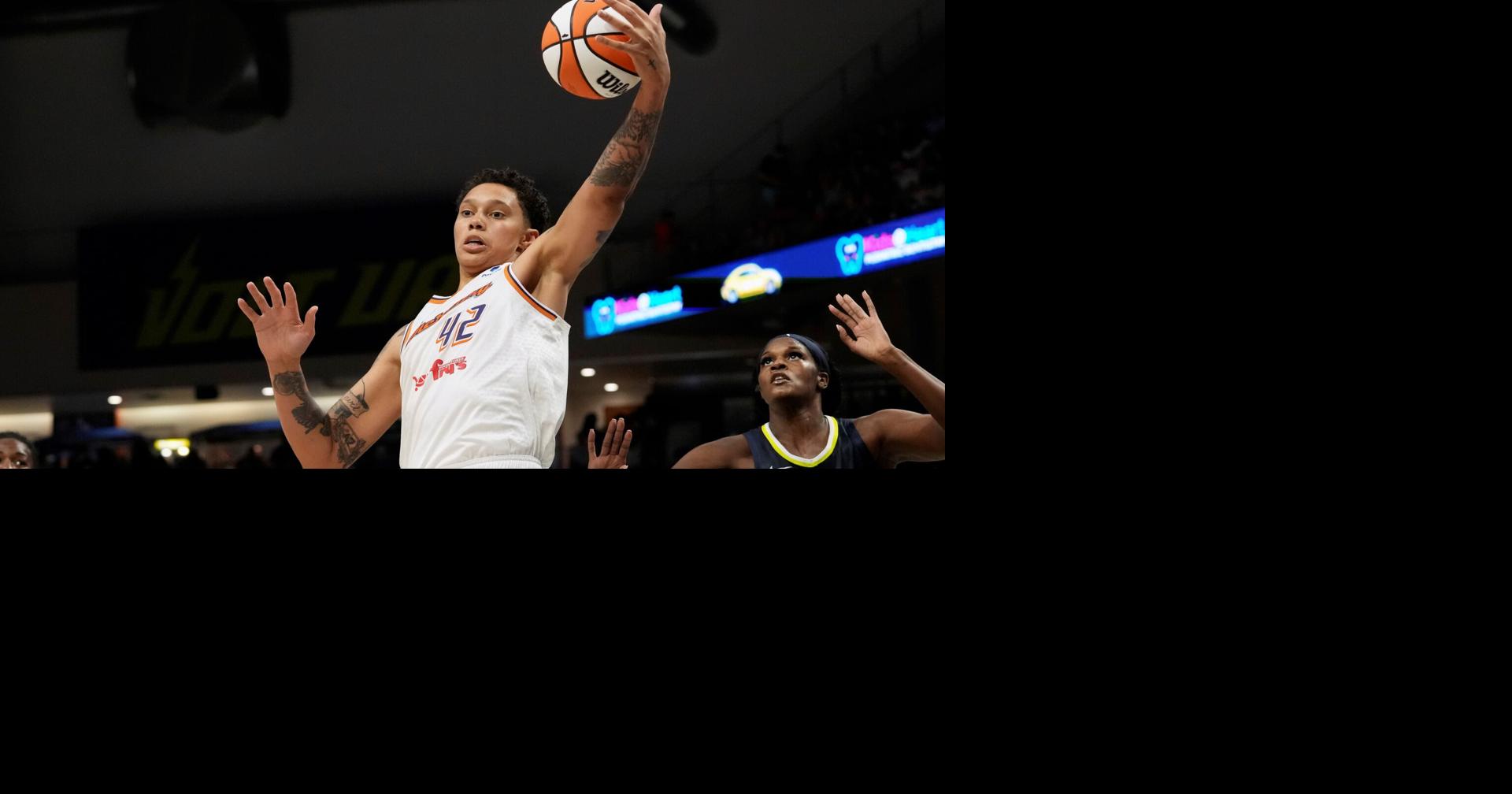 Griner, Mercury teammates confronted at airport by 'provocateur,' WNBA ...