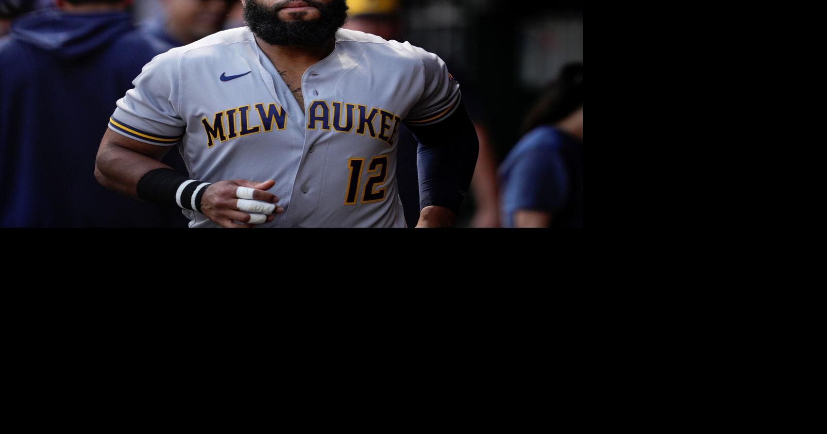 Brewers call up Singleton, putting him back in majors for 1st time ...