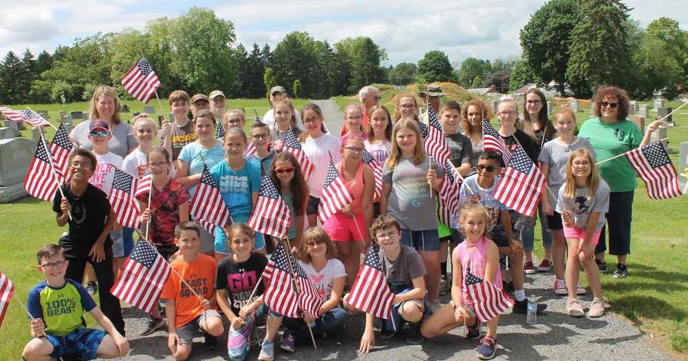SASD students respect the fallen for Memorial Day | Local News | shipnc.com