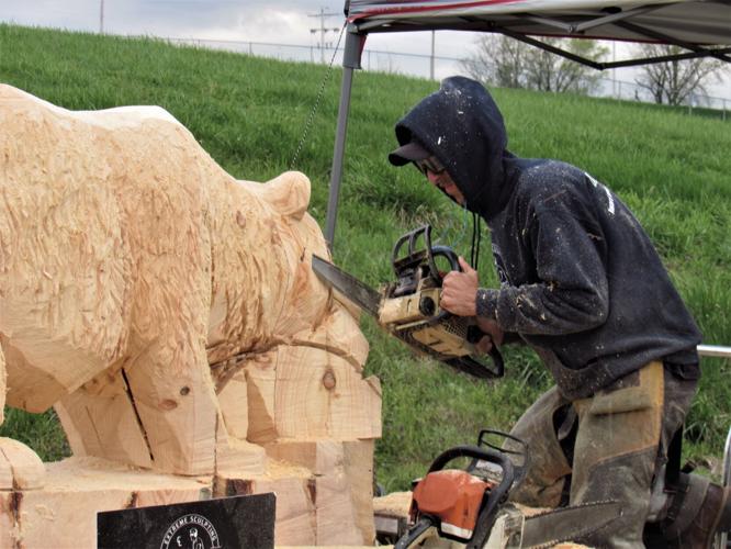 Intricate carvings, talented artists are focus of Chainsaw Carvers ...
