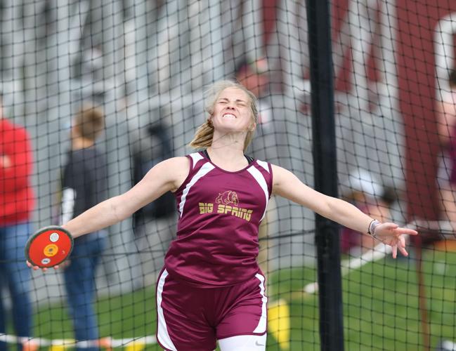 Track & Field Senior Night | Vts Sports | shipnc.com