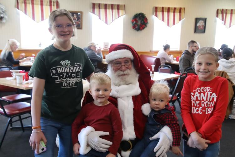 Santa makes a stop at Greenvillage Restaurant | Community | shipnc.com