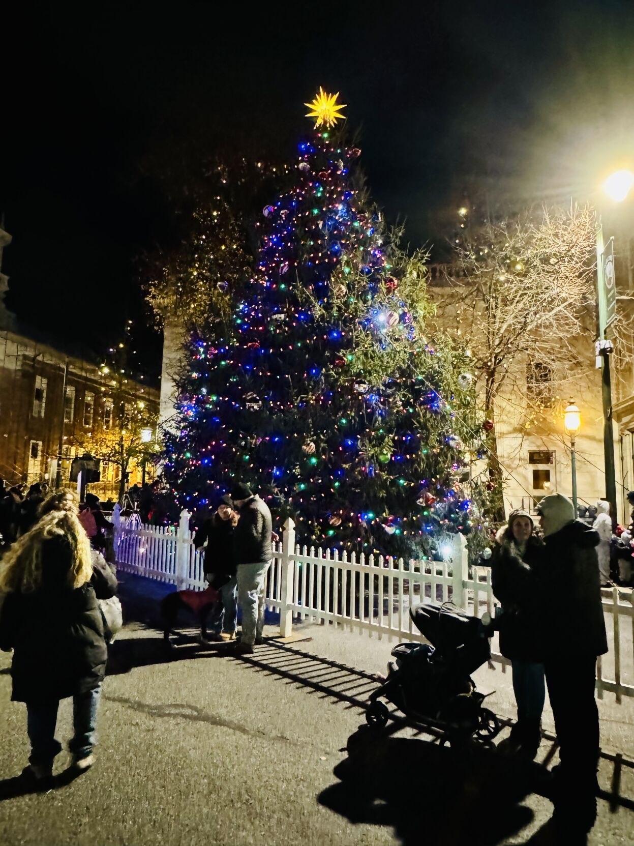 Chambersburg Kicks off the Holidays with their annual Christmas Parade ...