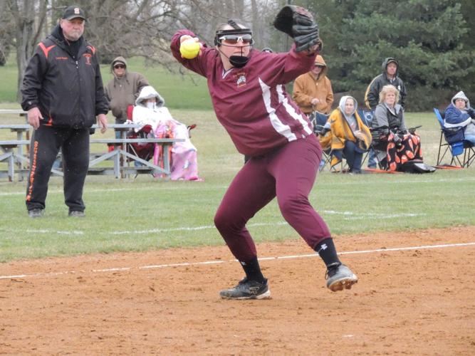 Lady Bulldog bats go cold against Susquenita | Vts Sports | shipnc.com