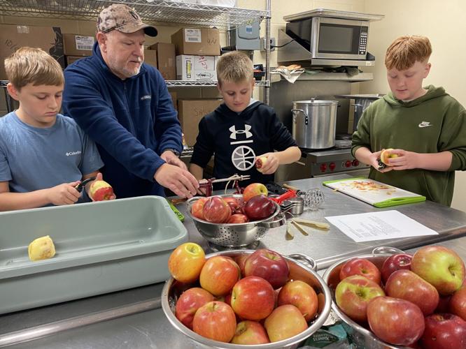 Grace B. Luhrs hosts annual Thanksgiving Feast | Community | shipnc.com