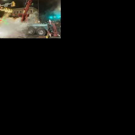 Shippensburg rings in 2022 with dance party, Drop the Anchor | Local ...