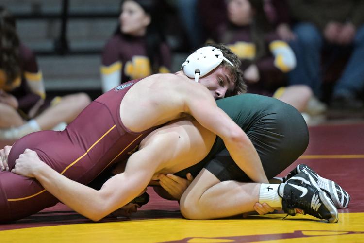 Bulldog Wrestling Stays Undefeated in League Matches | Valley Times ...