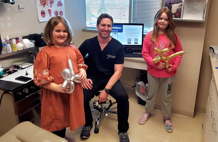 Wellspan Doctor keeps patients smiling with balloon animals | | shipnc.com