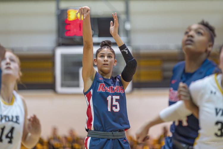 Ariel Jones breaks records | Community News | shipnc.com