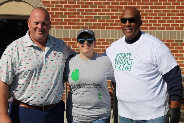 On par: Golf tourney offsets medical costs for kidney recipient, donor ...