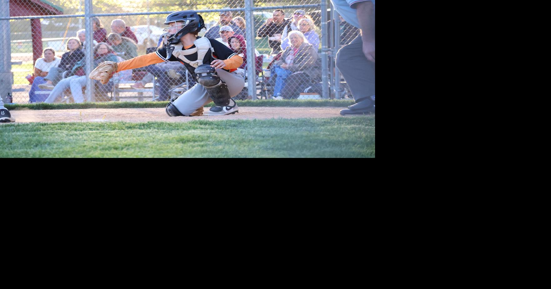 Giants catcher Miles Moore catches the strike.jpeg | | shipnc.com