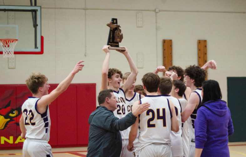 District Champs at the buzzer! | Basketball | shorelinemedia.net