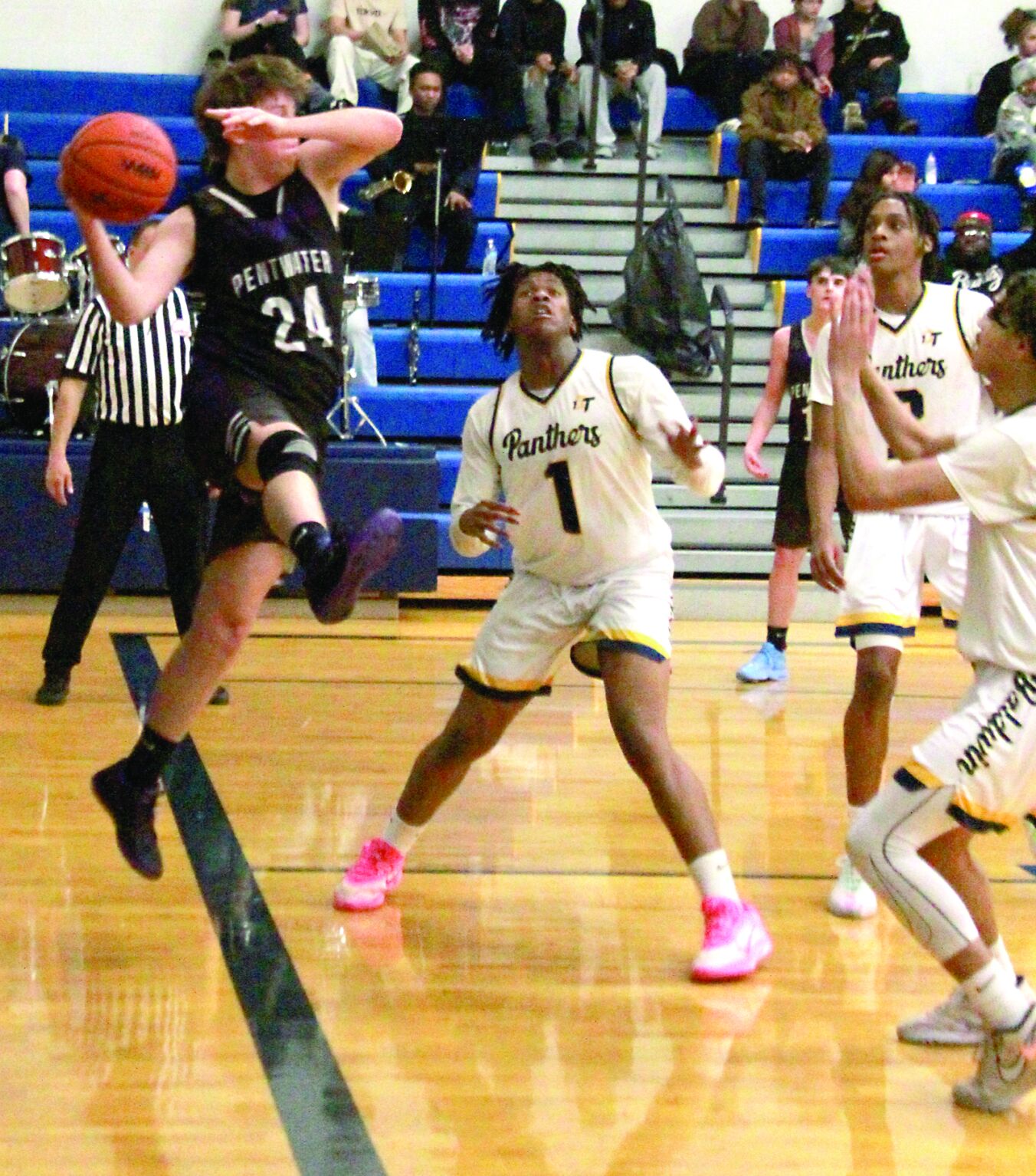 Pentwater boys hoopsters lose to Baldwin in MHSAA District Finals ...