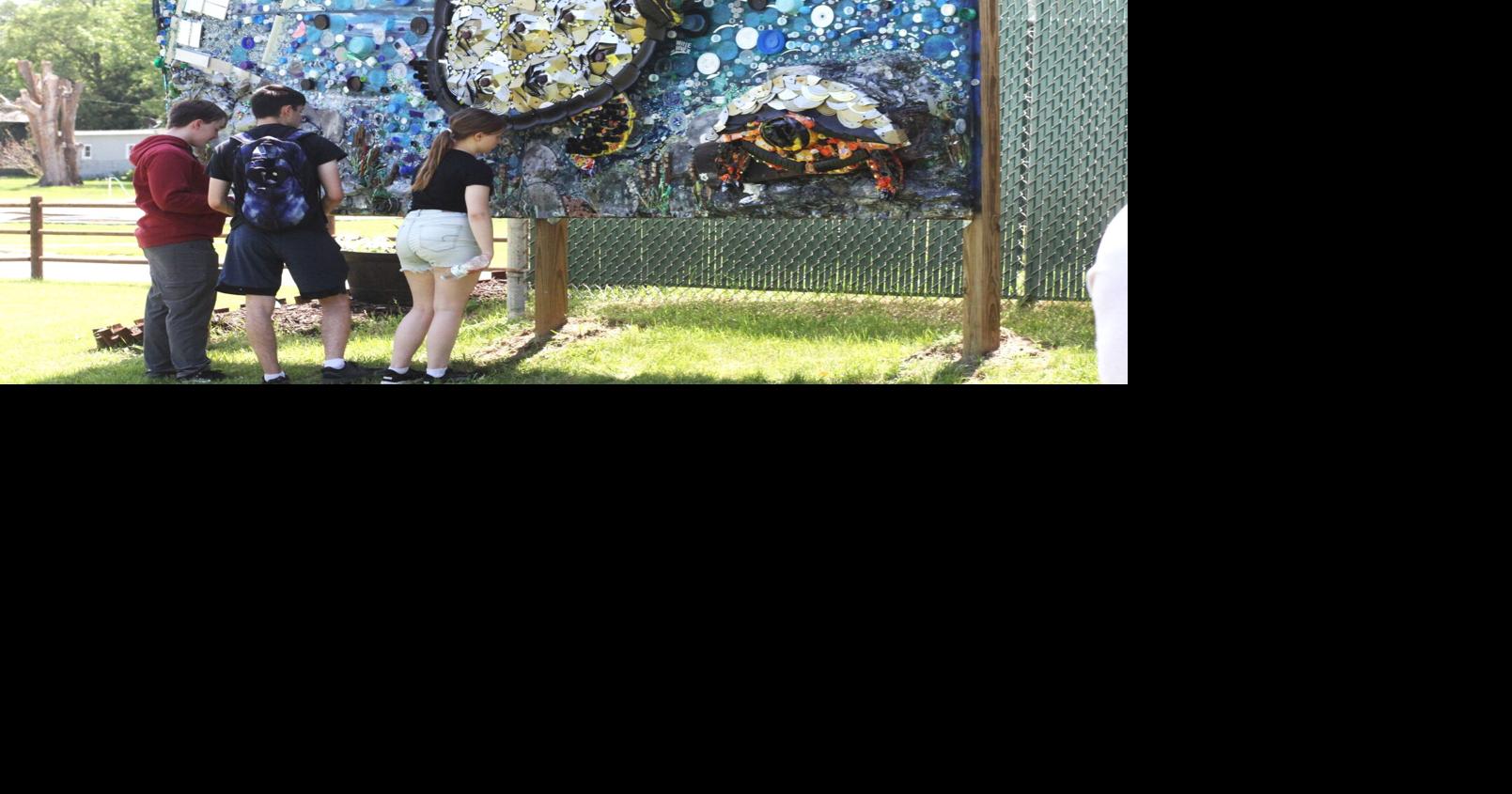 Students create mural bringing awareness to endangered turtle species ...