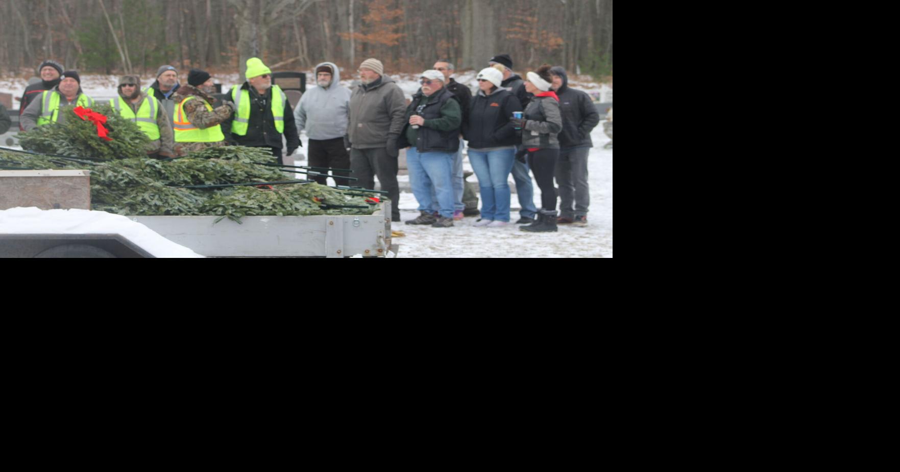 Wreaths placed on veterans’ graves across Mason County | News ...