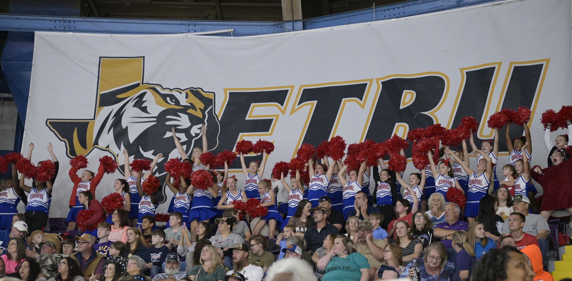 Photos: Cheerleaders perform during Mudbugs intermissions | Photos ...