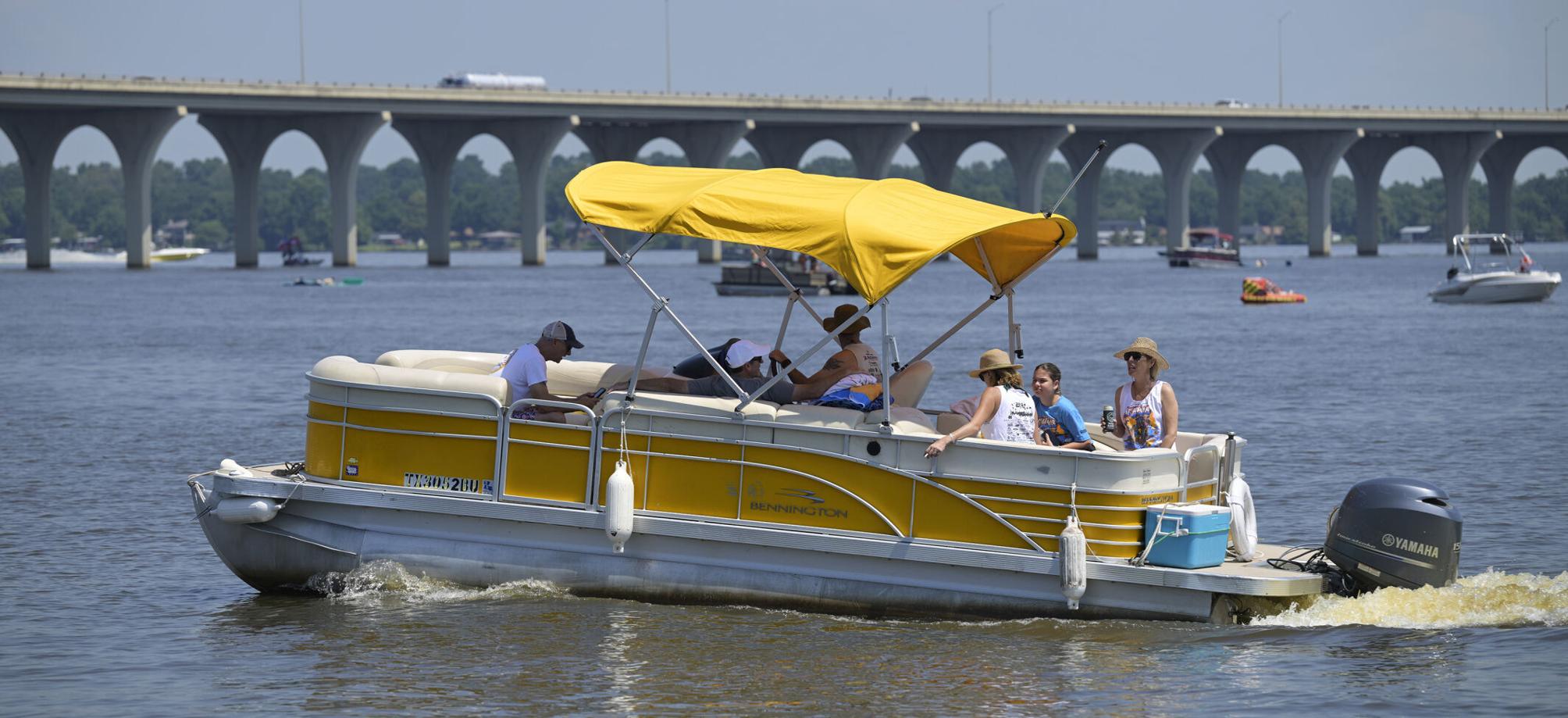 Photos: Sunny skies for Cross Lake Floatilla in Shreveport | Food ...