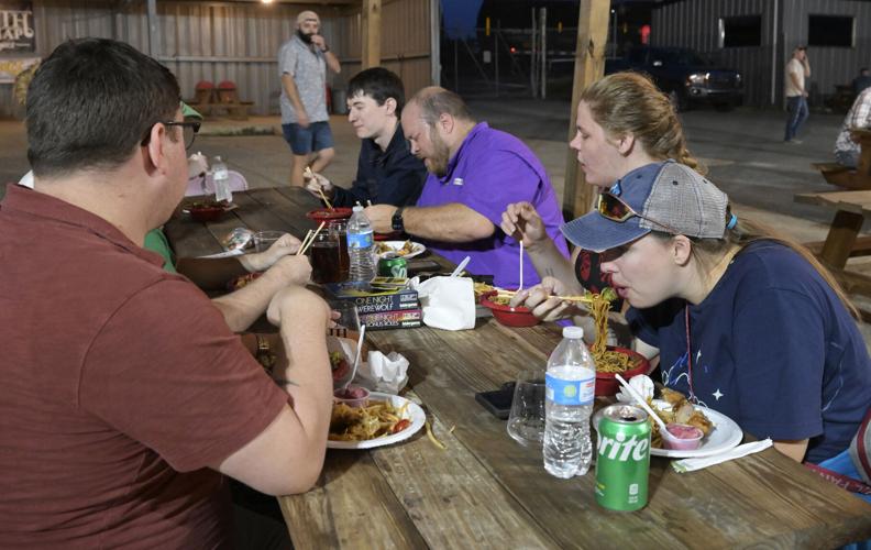Pepper Pals eat Shreveport-Bossier spicy foods for kicks | Food ...