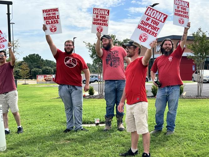Northwest Louisiana CWA members continue strike against AT&T | Business ...