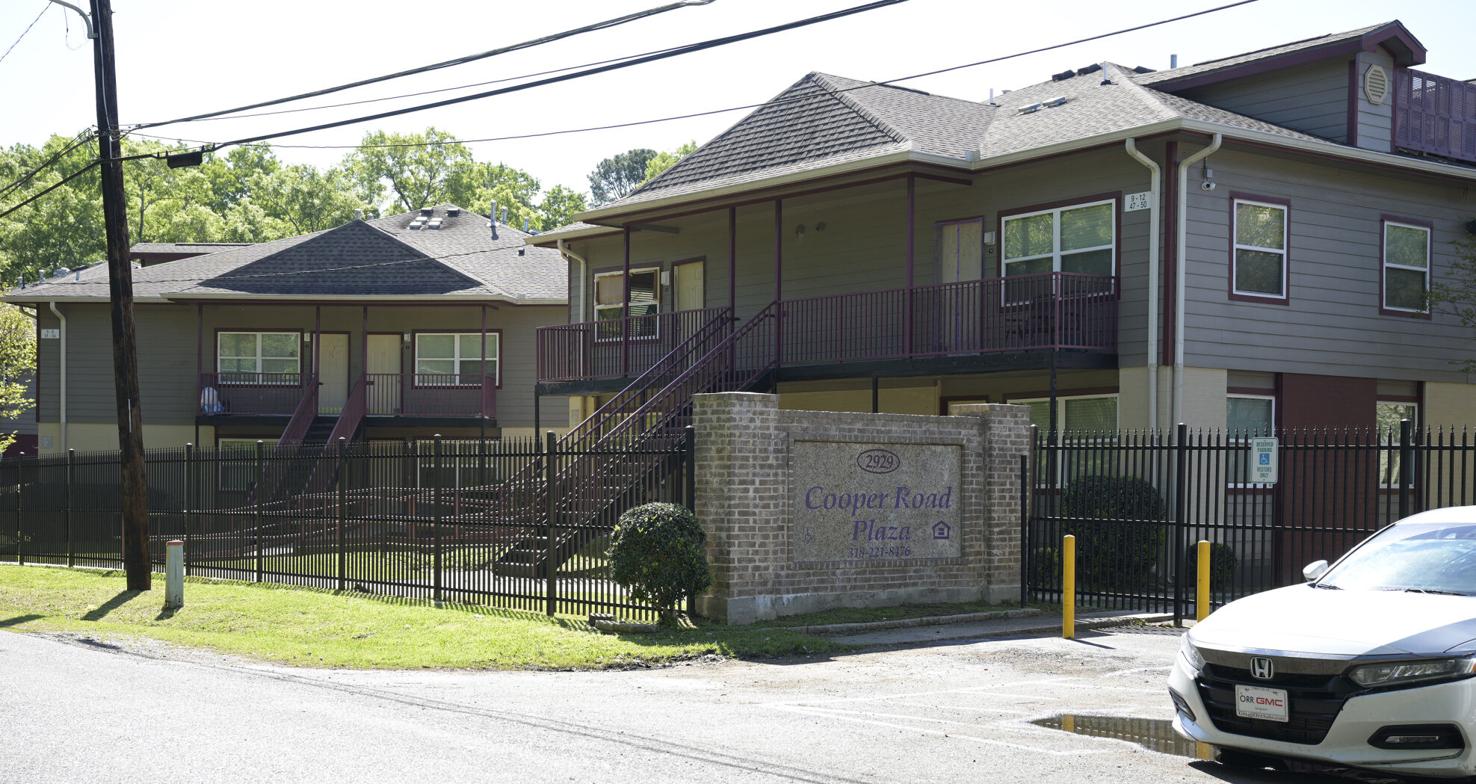 Shreveport woman loses toes to rats in apartment, suit says | News ...