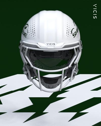 Captain Shreve outfits football roster in new helmet | High Schools ...