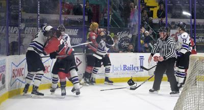 Mudbugs don't 'show up on time' in season's biggest test. Now, there's ...