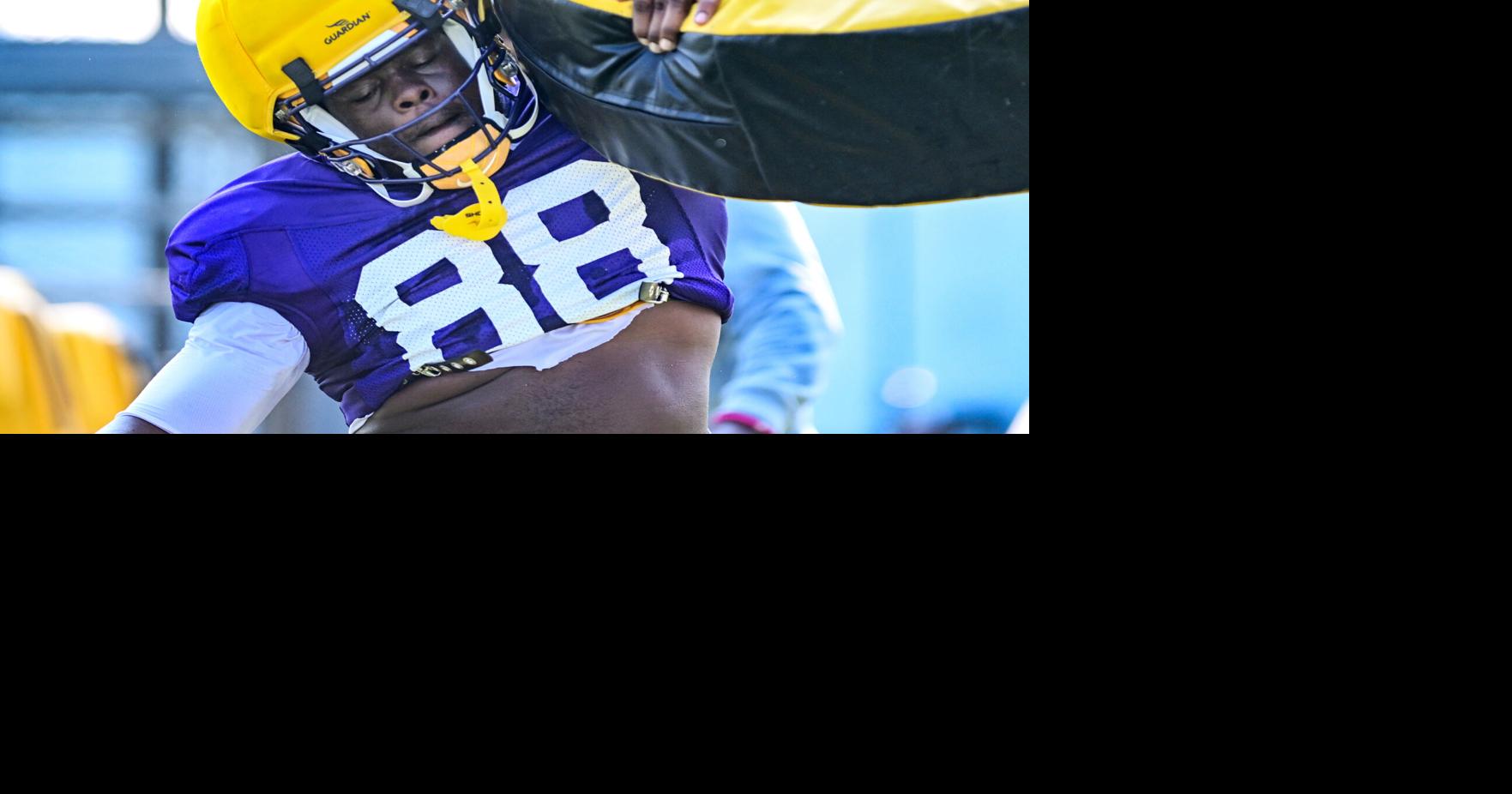 LSU observations: Defense wins in first day of full pads | LSU ...