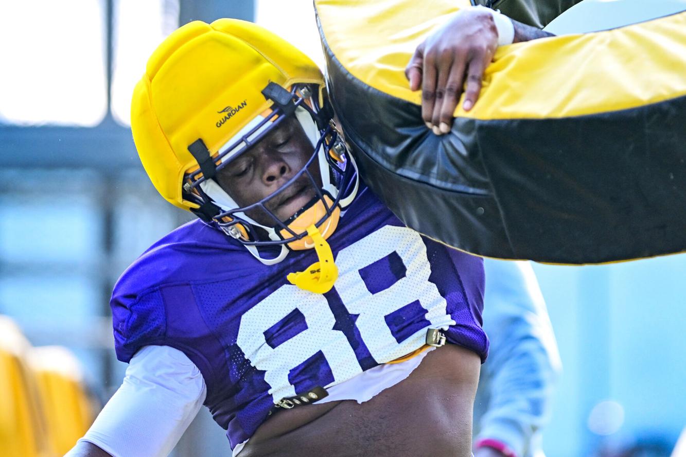 LSU observations: Defense wins in first day of full pads | LSU ...