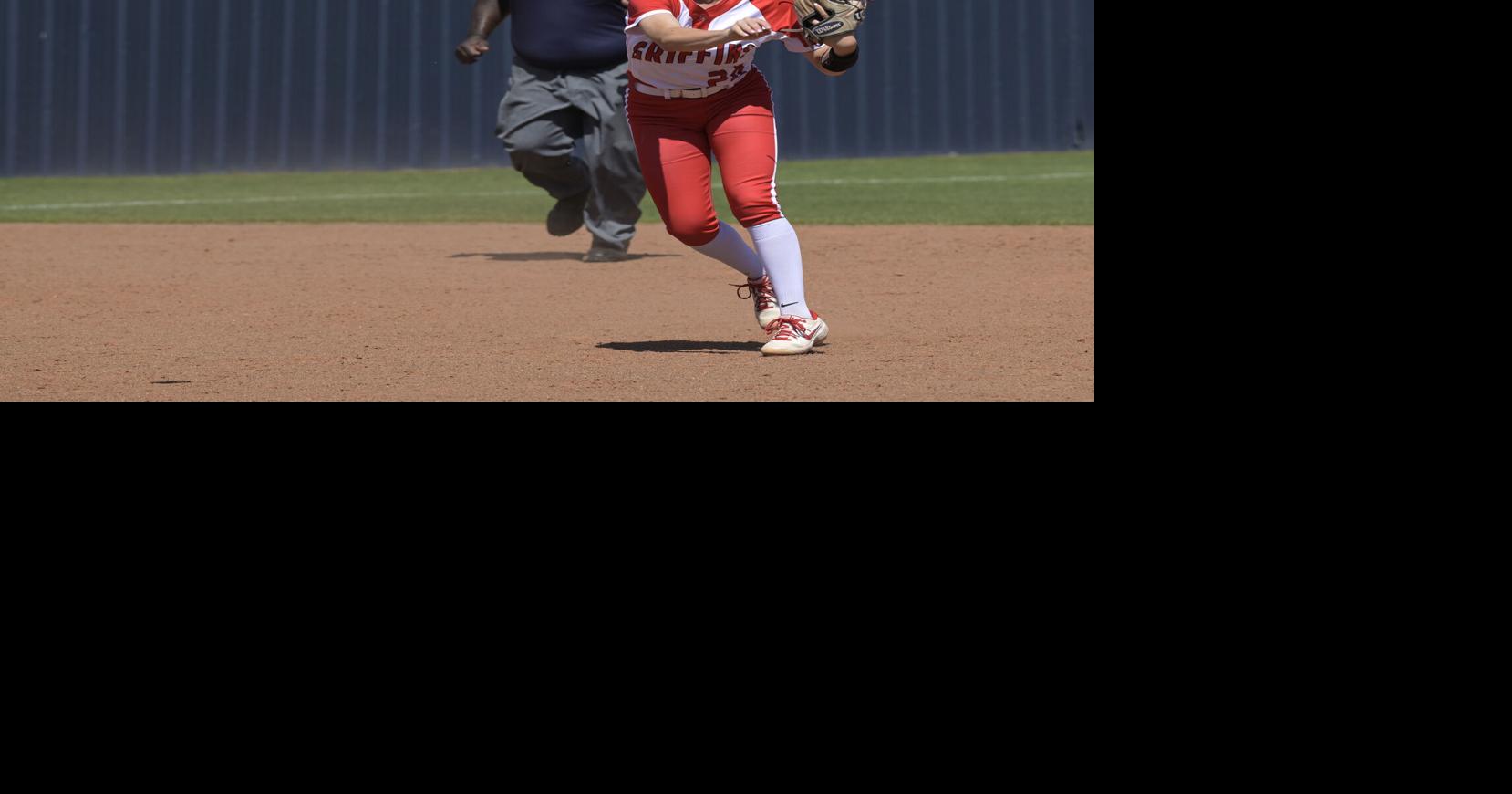 Junior's three-homer performance Thursday leads North Desoto softball ...