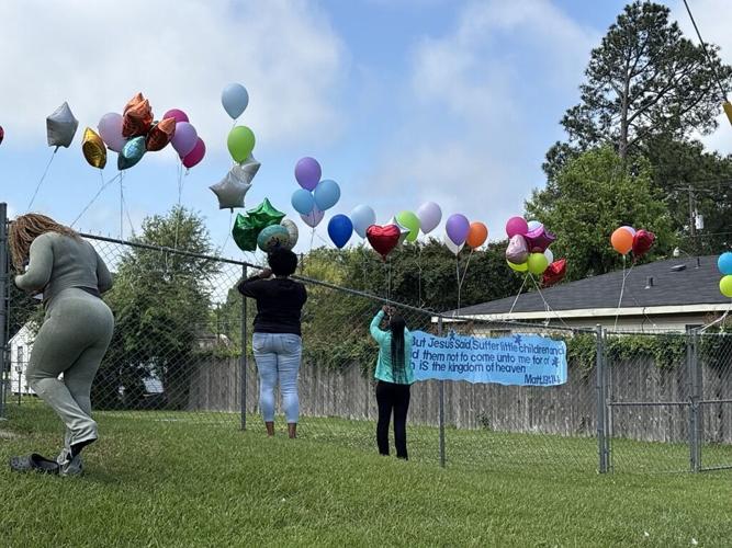 Balloon release held for Shreveport mass shooting victim | News ...